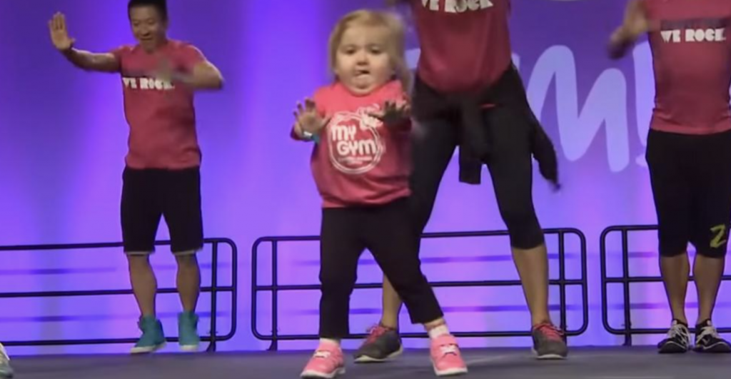 The cutest Zumba dance you have ever seen. The little girl stole ...